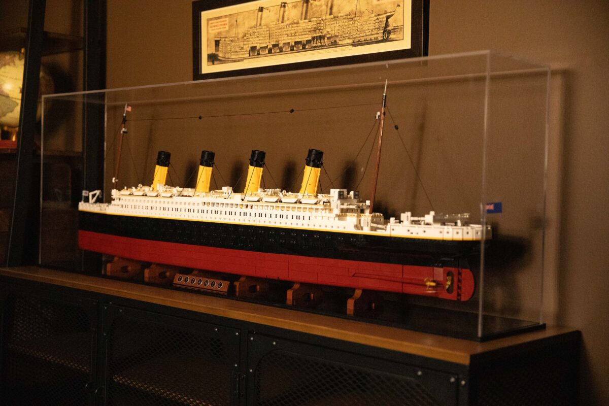 Assembly-Free Display Case for LEGO Titanic #10294